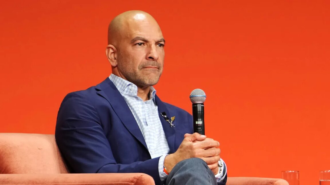 Peter Attia a des millions de followers, un contrat avec CBS et ...