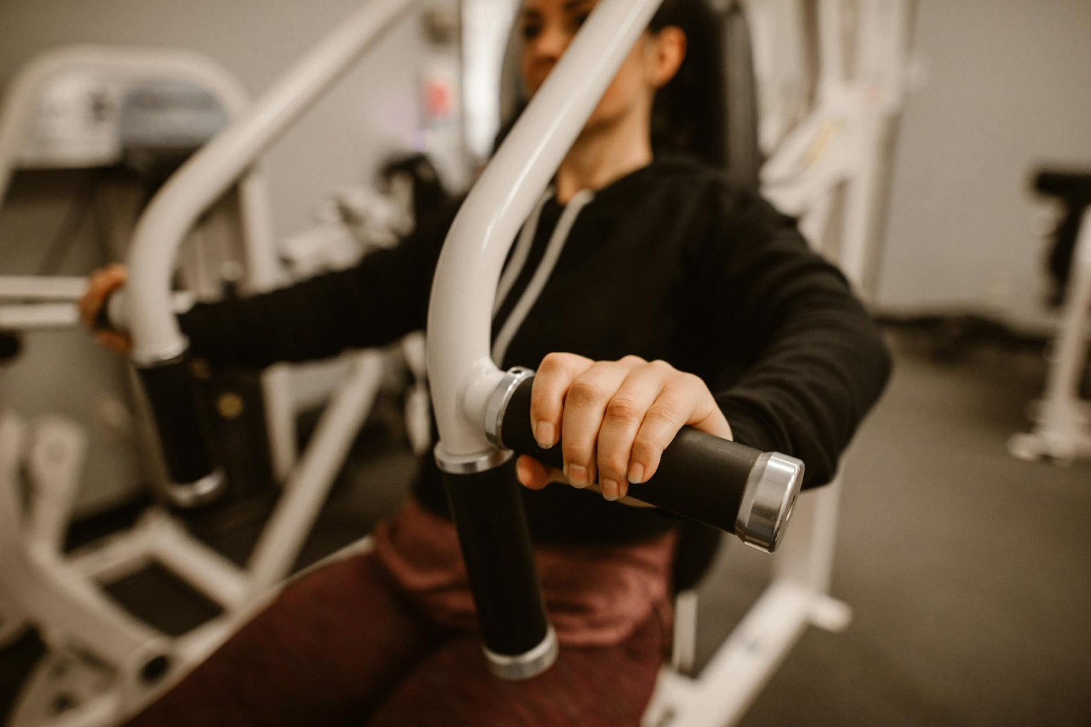 Les machines de musculation isolent-elles vraiment mieux les muscles ...